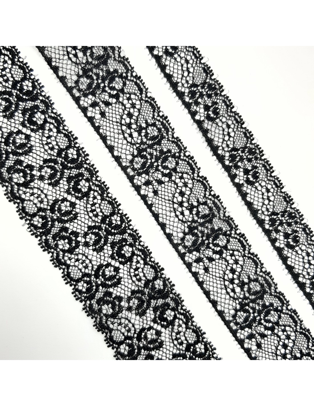 Juego entredos y encajes nylon negro con flores | Mercería Alfambra