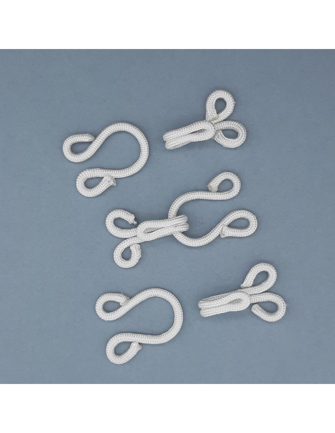 Corcheta forrada de tela | Mercería Alfambra